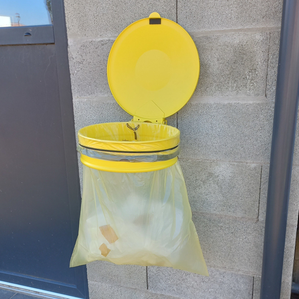 Configurateur de support sacs-poubelle murale